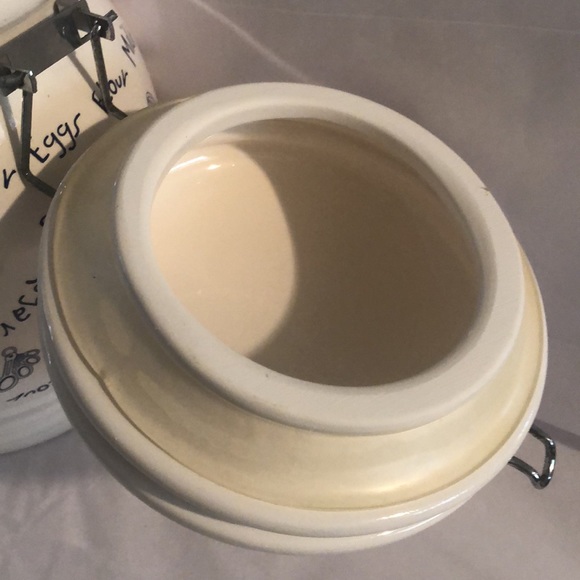 Kitchen | Vintage Container Ceramic With Locking Lid Large Rubber Seal ...